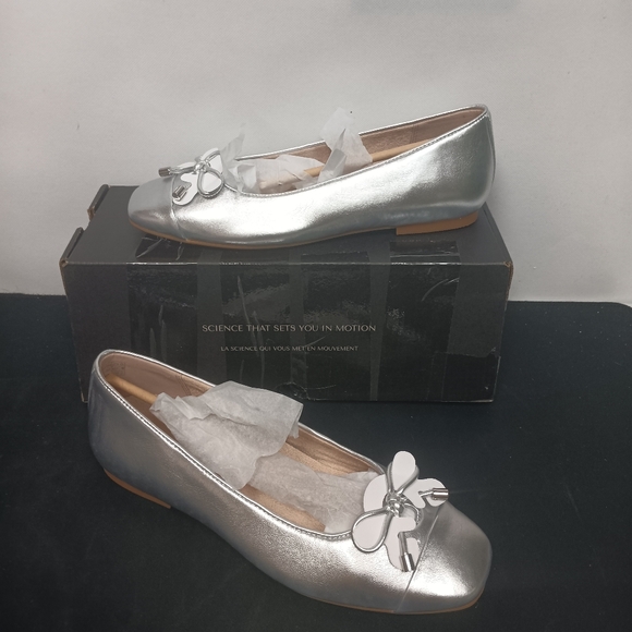 Vionic | Shoes | Vionicklara Leather Bow Detail Ballet Flats | Poshmark